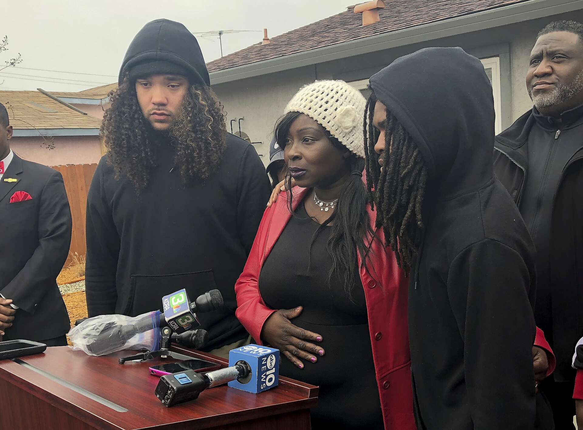 Stephon Clark’s family pledges to seek justice after Sacramento police ...