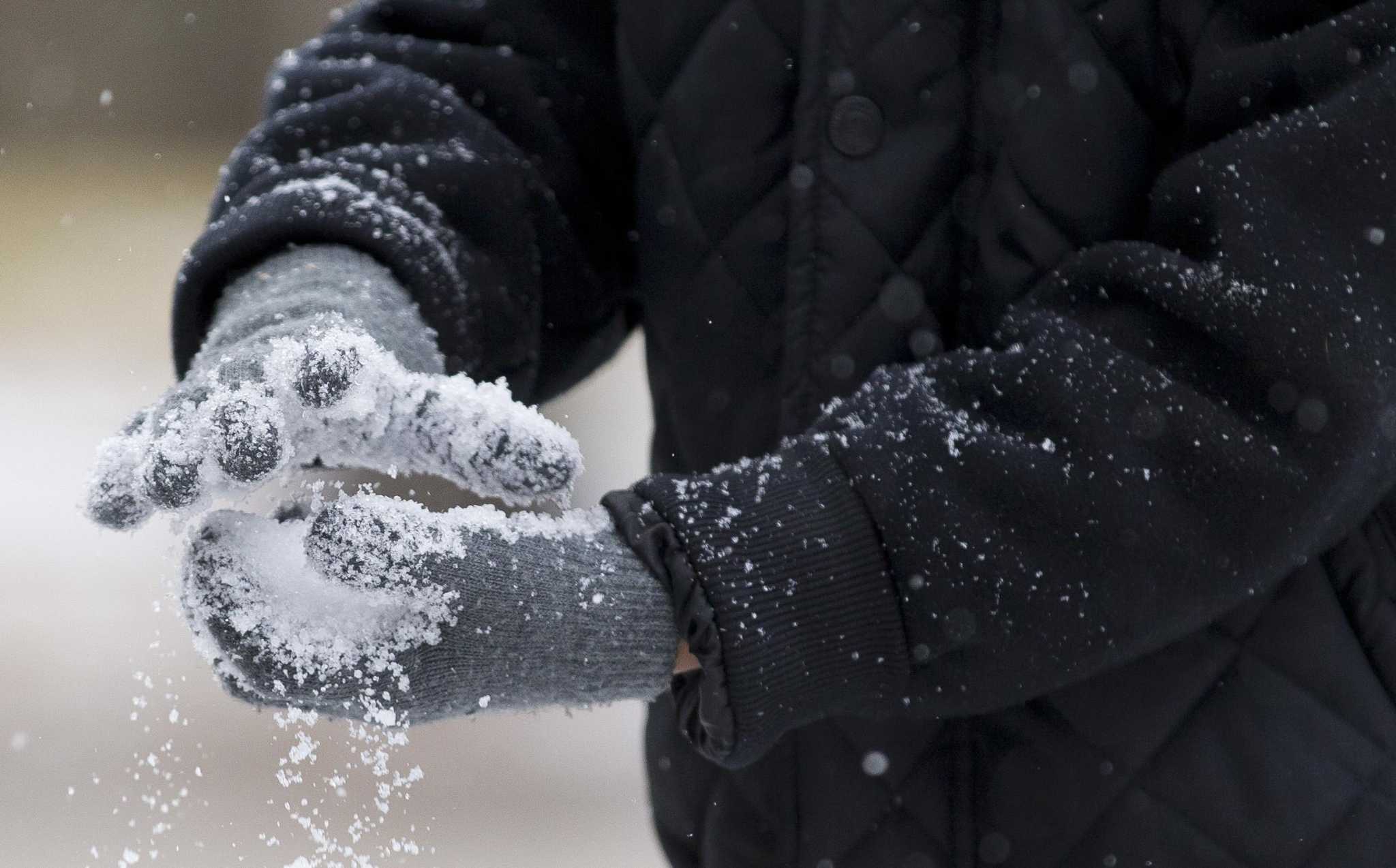 County officials warn of cold temperatures, issue freeze watch