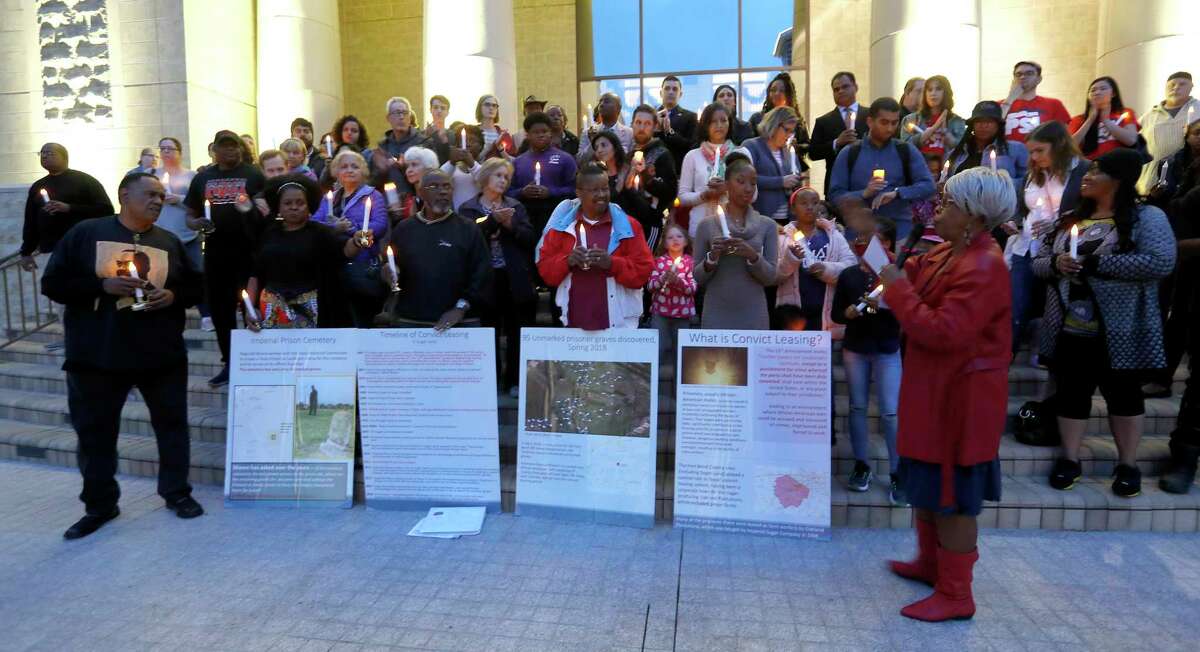 Ceremony to honor 95 African-Americans whose remains were found in ...