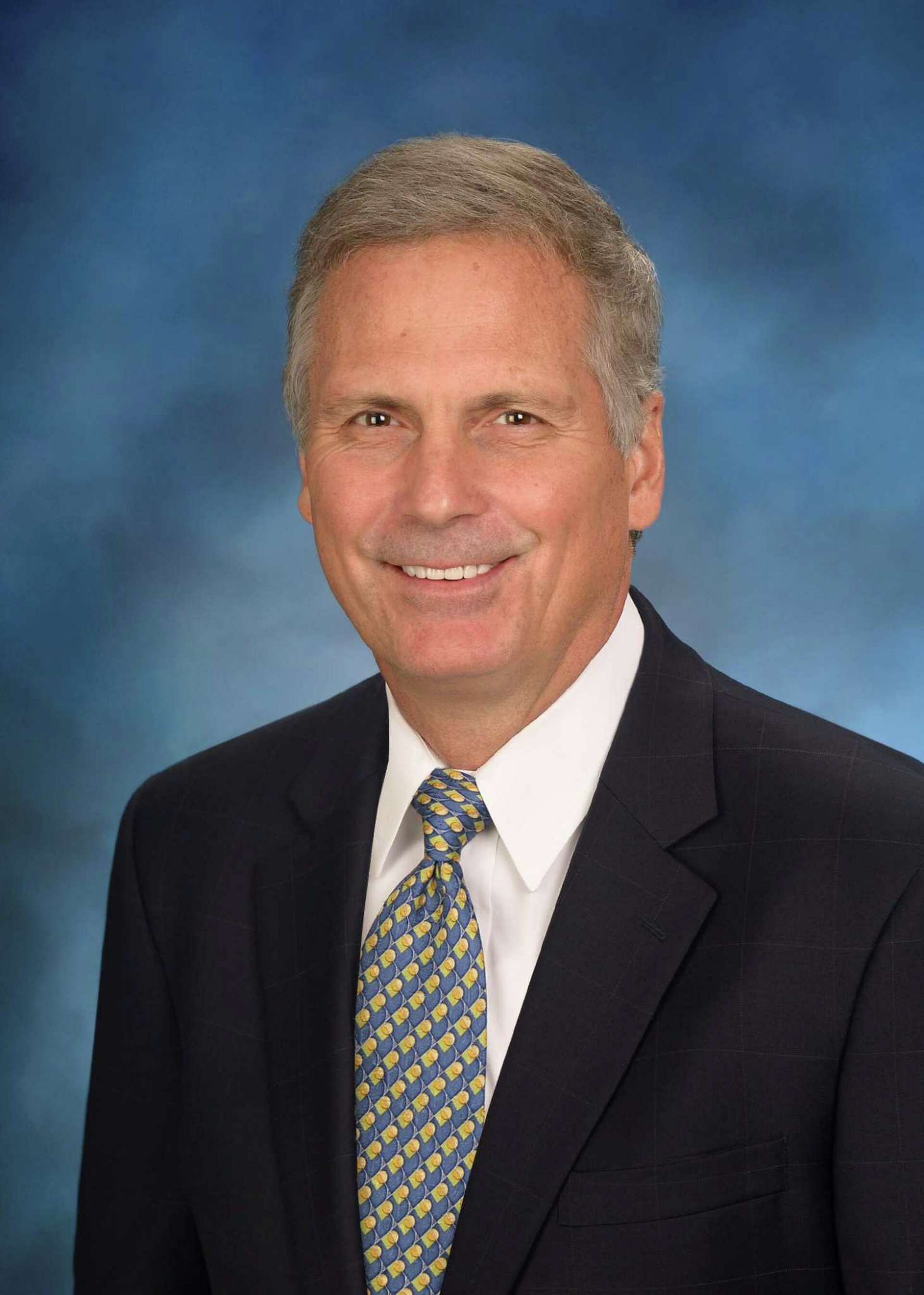 Who could replace Wayne Peacock as CEO of San Antonio's USAA?