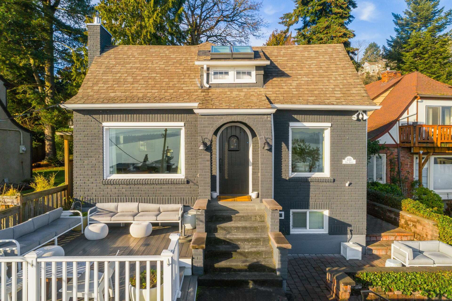 $1.5M renovated Leschi gem a short walk to Lake Washington