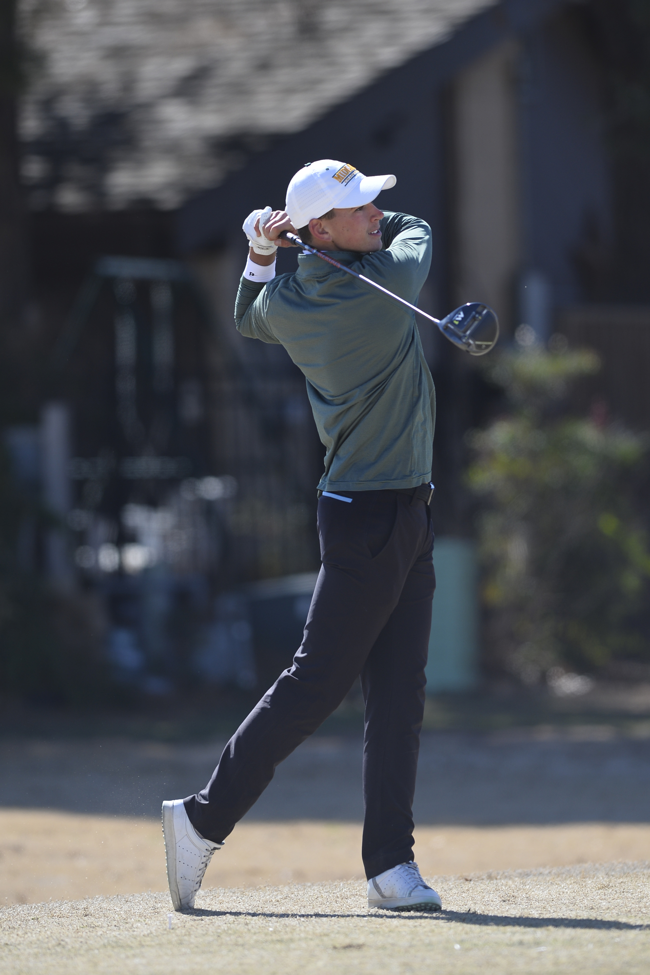 JC GOLF: MC unfazed by conditions, wins host tournament