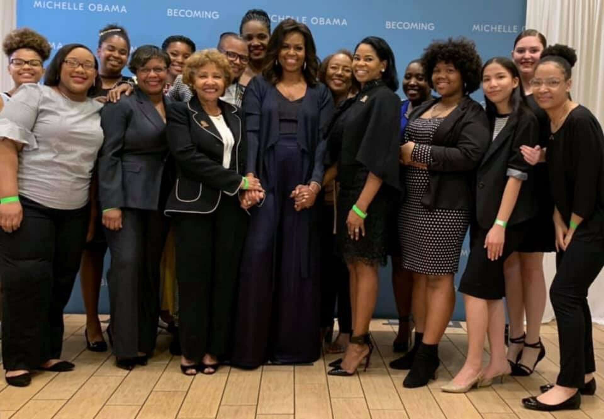 Michelle Obama chats with Houston book club, then Toyota Center crowd