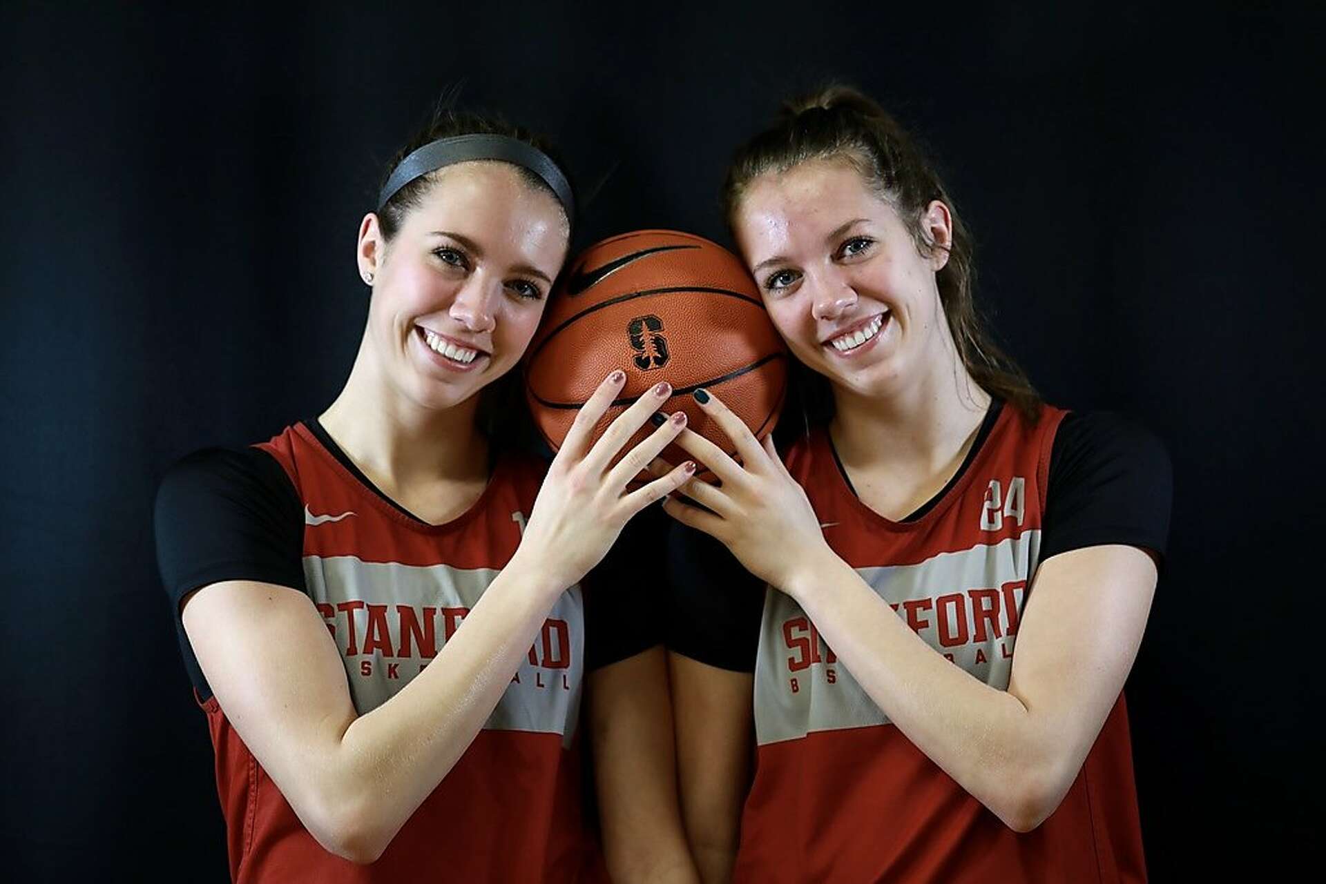 There goes Stanford’s Lacie Hull — or was it her twin, Lexie?