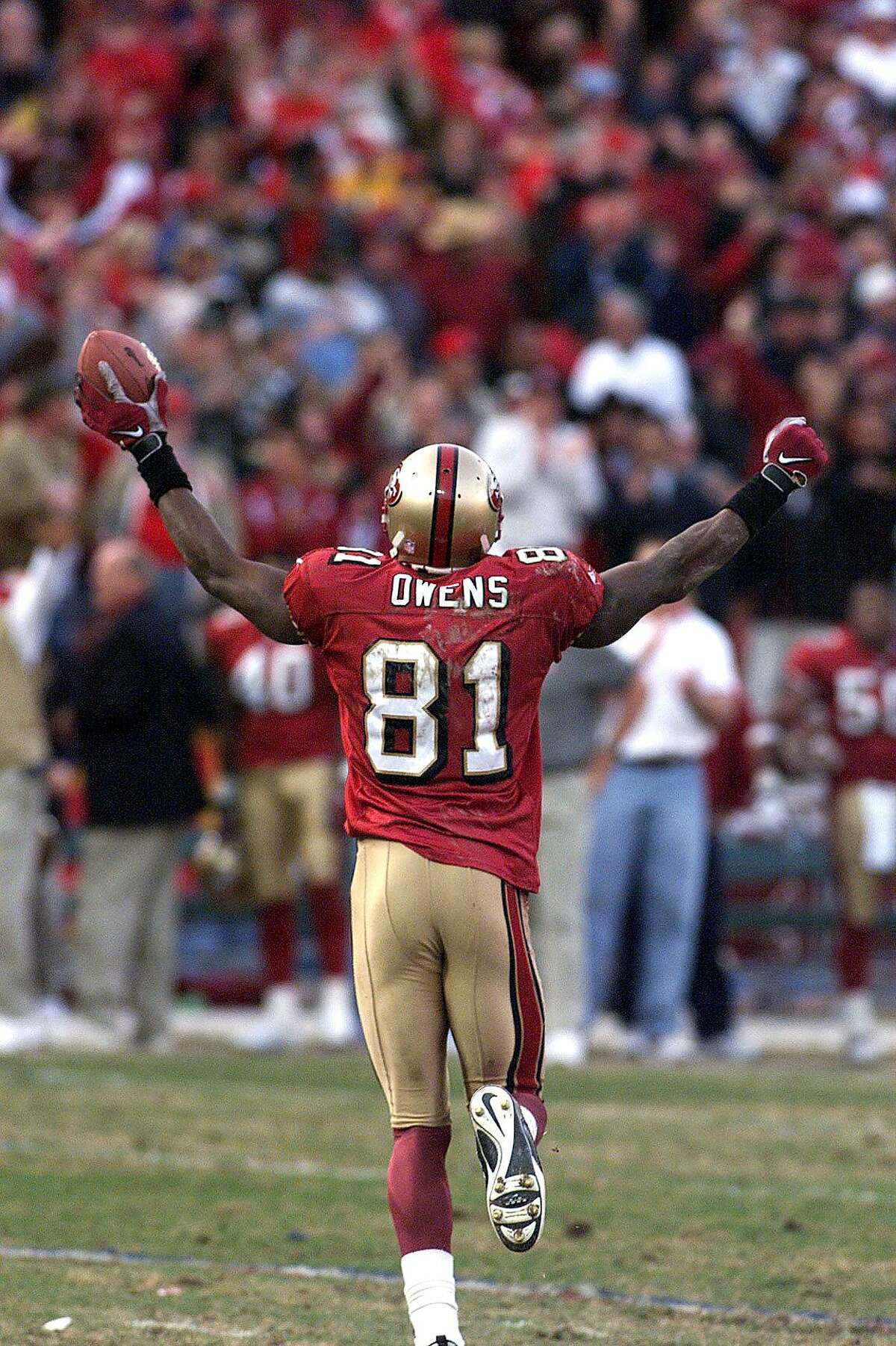 Terrell Owens will be inducted into the 49ers’ Hall of Fame