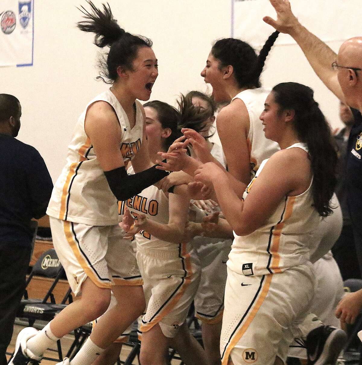 Menlo girls hope for repeat of history
