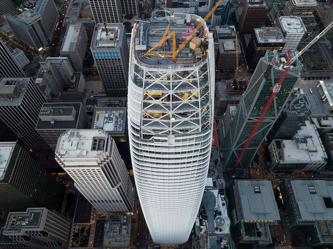 Salesforce Tower offers new tour dates to the public
