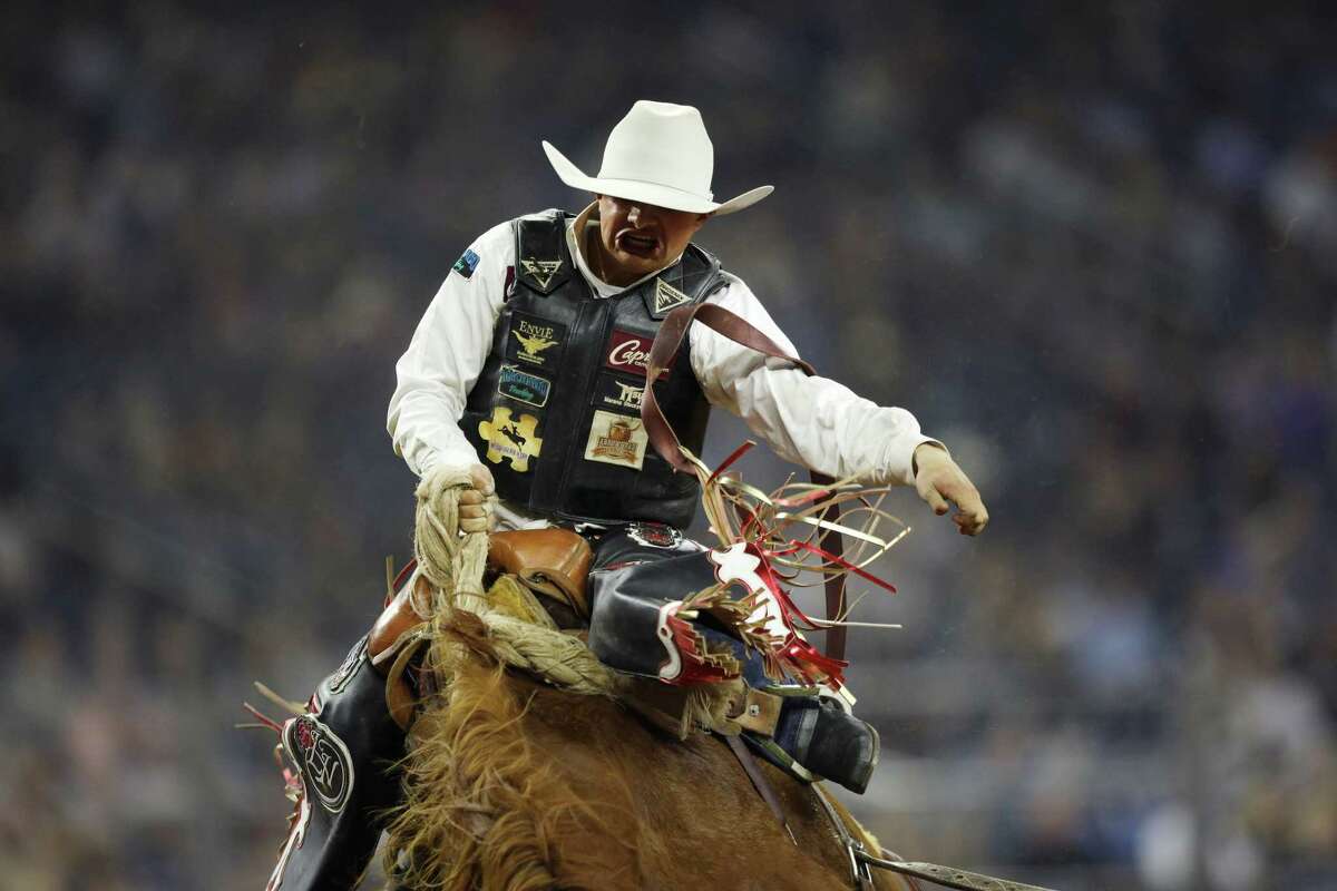 Tim McGraw brings superstar shine and Clay Walker to ninth RodeoHouston ...