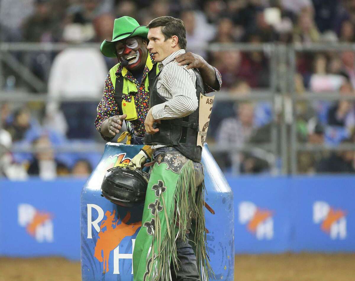 Luke Combs brings the hits to RodeoHouston debut