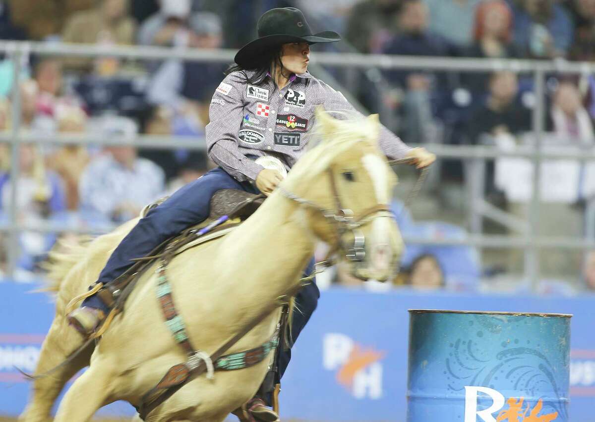 Luke Combs brings the hits to RodeoHouston debut