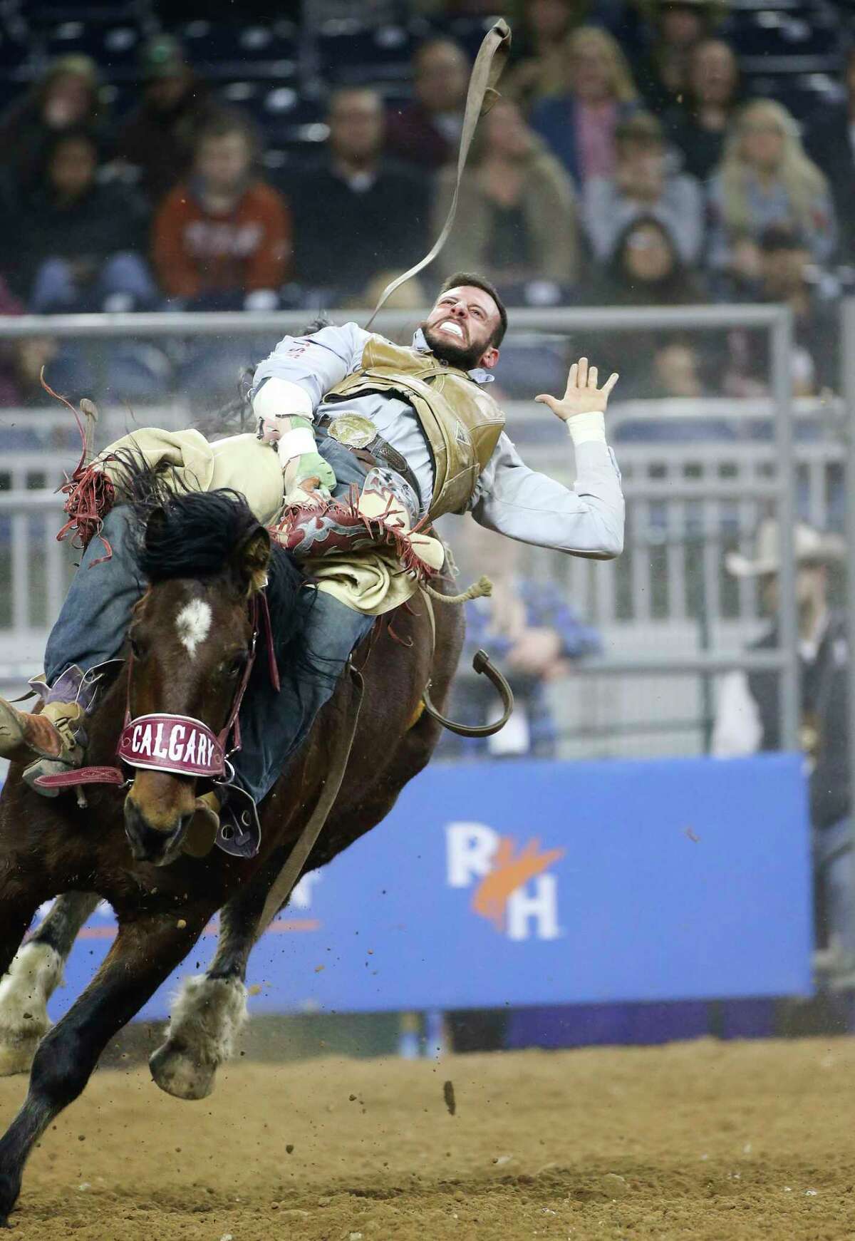 Luke Combs brings the hits to RodeoHouston debut