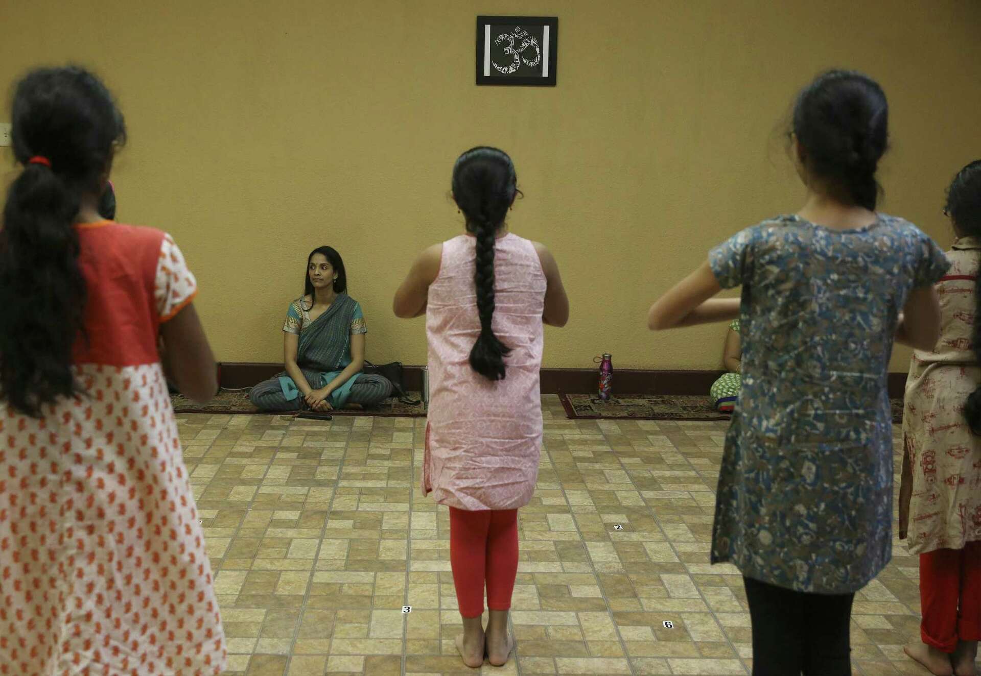 From traditional to Bollywood, Indian dance vibrant in San Antonio