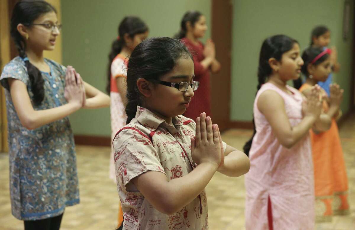 From traditional to Bollywood, Indian dance vibrant in San Antonio