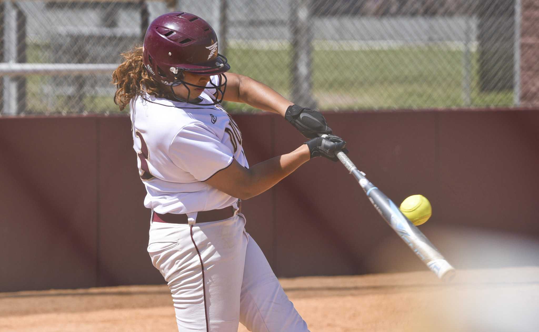 TAMIU baseball, softball to host Building Homes for Heroes games
