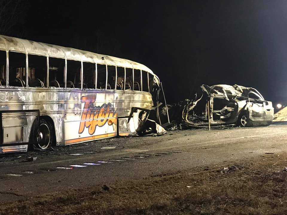 Three dead, including 1 student, after Oklahoma school bus crash