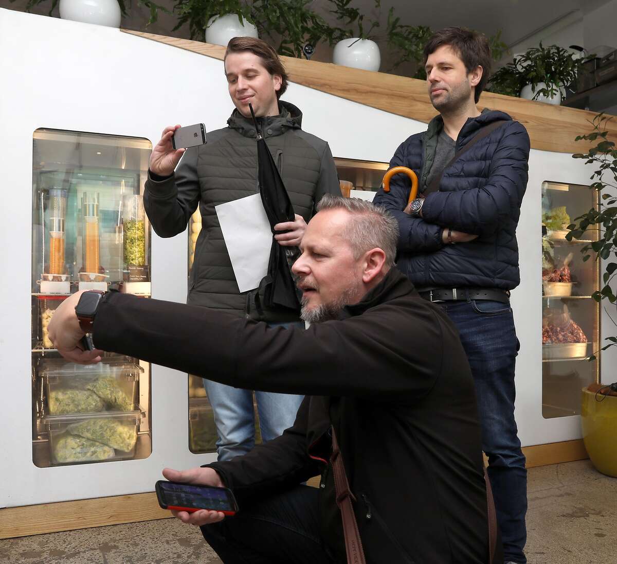 At Creator, a robot makes your burger. It doesn’t make you any less ...