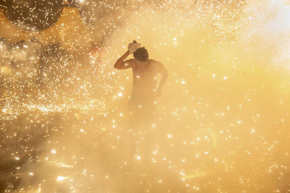 Explosive photos show fireworks at National Pyrotechnic Festival in Mexico