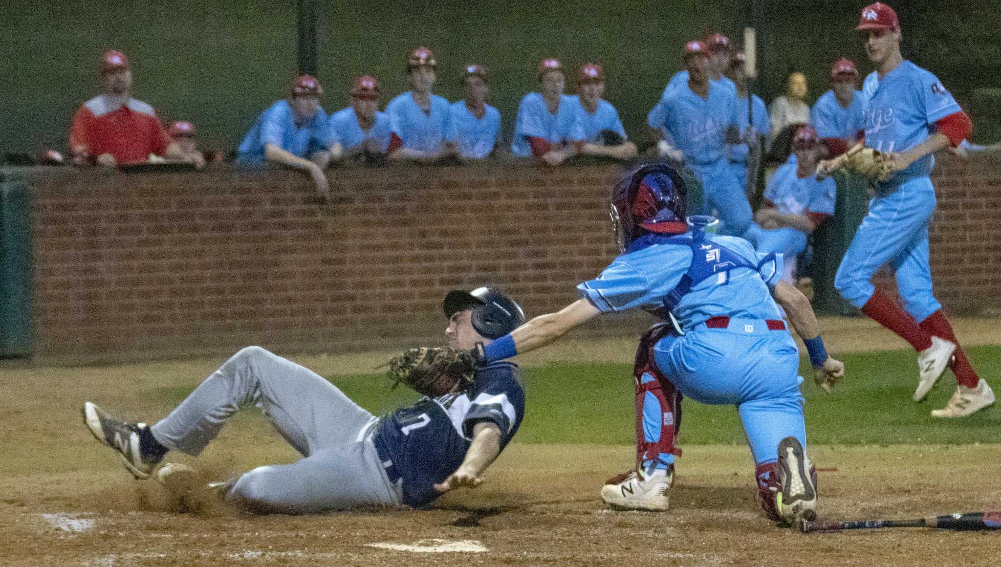 BASEBALL: Oak Ridge beats College Park in back-and-forth battle
