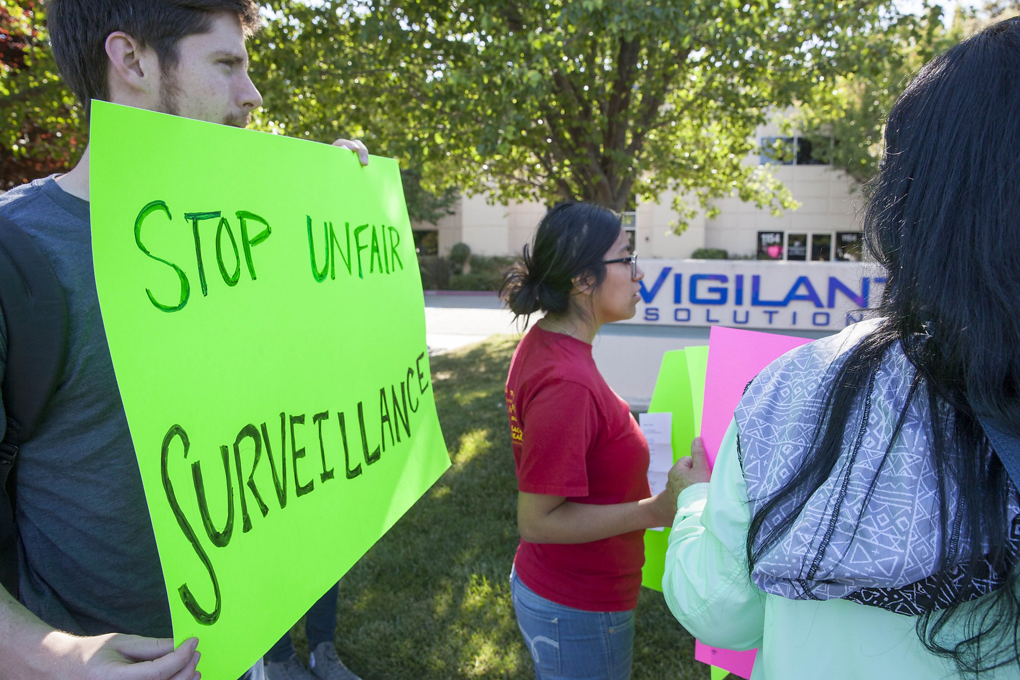 ICE had access to hundreds of millions of license plates, ACLU says