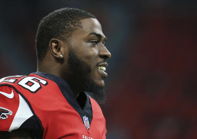 49ers sign running back Tevin Coleman to two-year deal