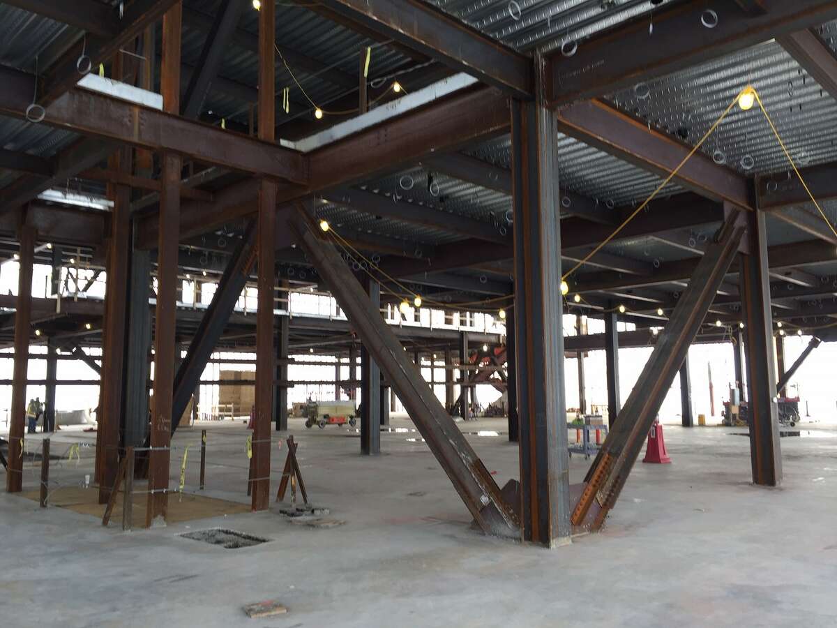 Steel construction done on UAlbany's huge ETEC complex