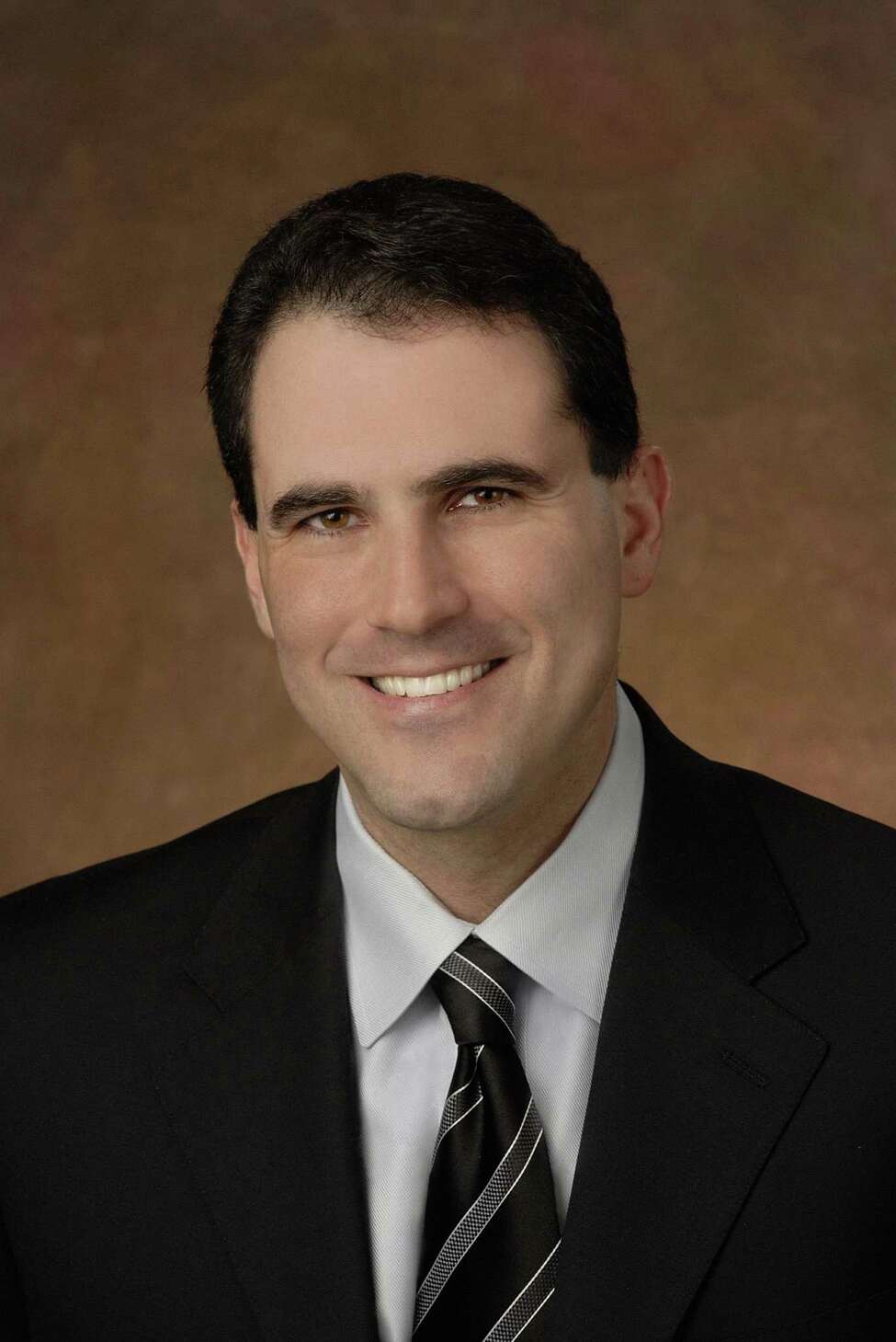 March Madness begins at CBS around 5 on Sunday