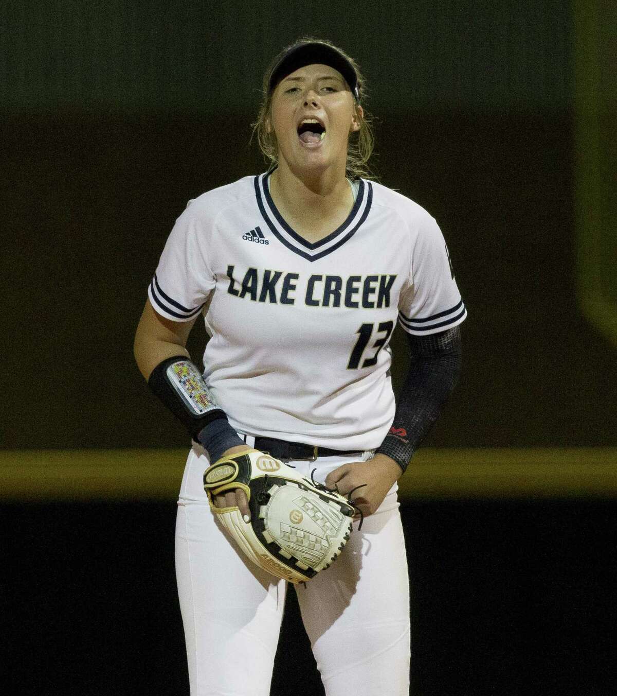 SOFTBALL: Lake Creek takes over first place with win over Willis