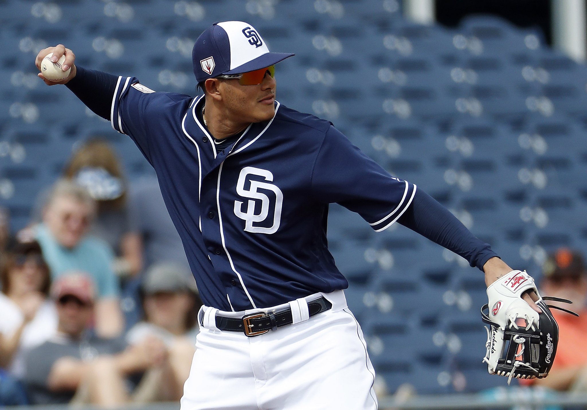 Giants’ Andrew Suarez wins latest round with Manny Machado in a 16-year ...