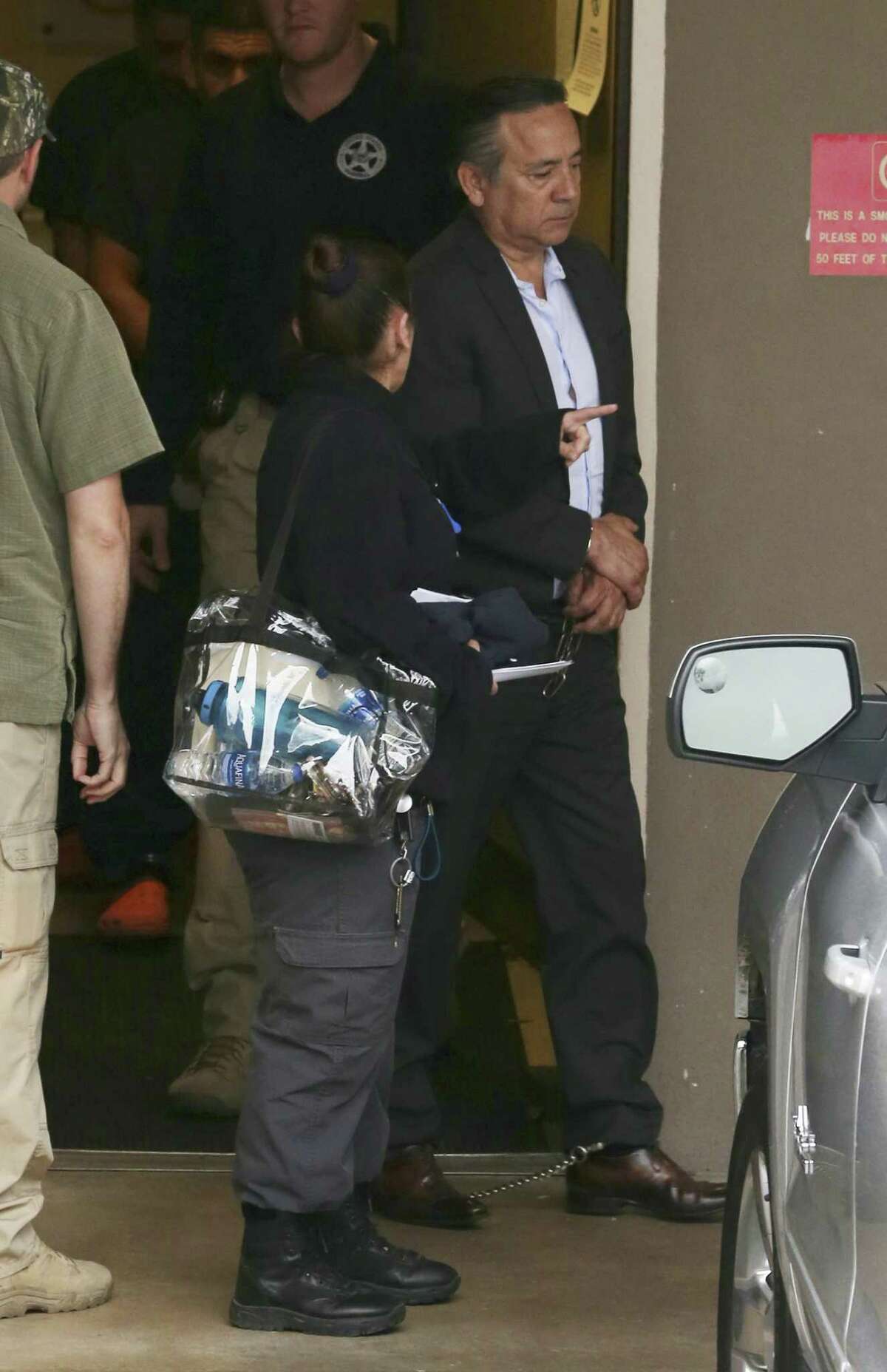 Texas credit union CEO who worked for Uresti pleads guilty in bank ...