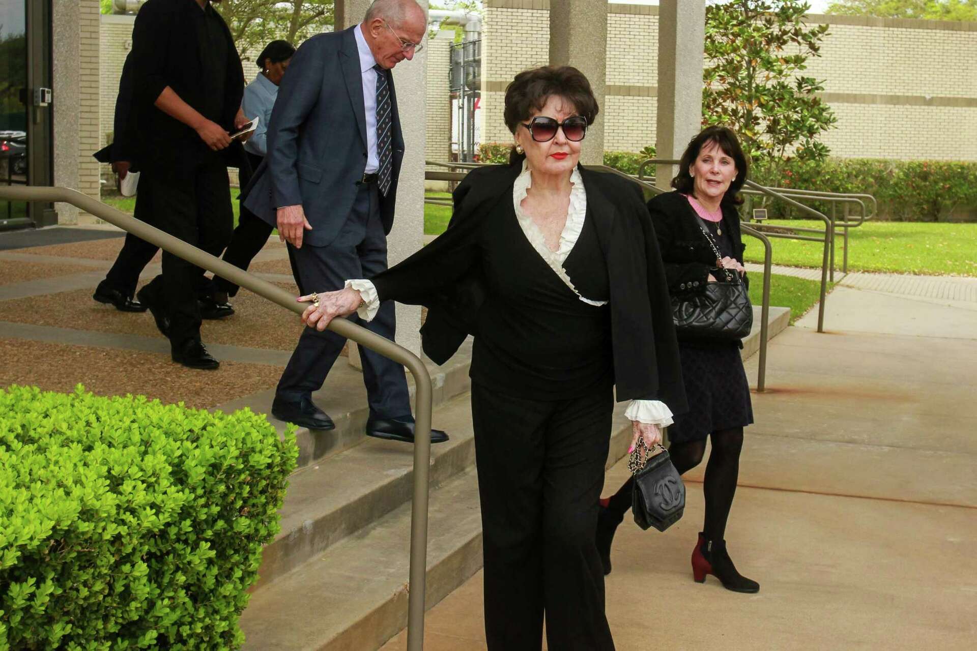 Lester Smith funeral generates humor — and doughnuts