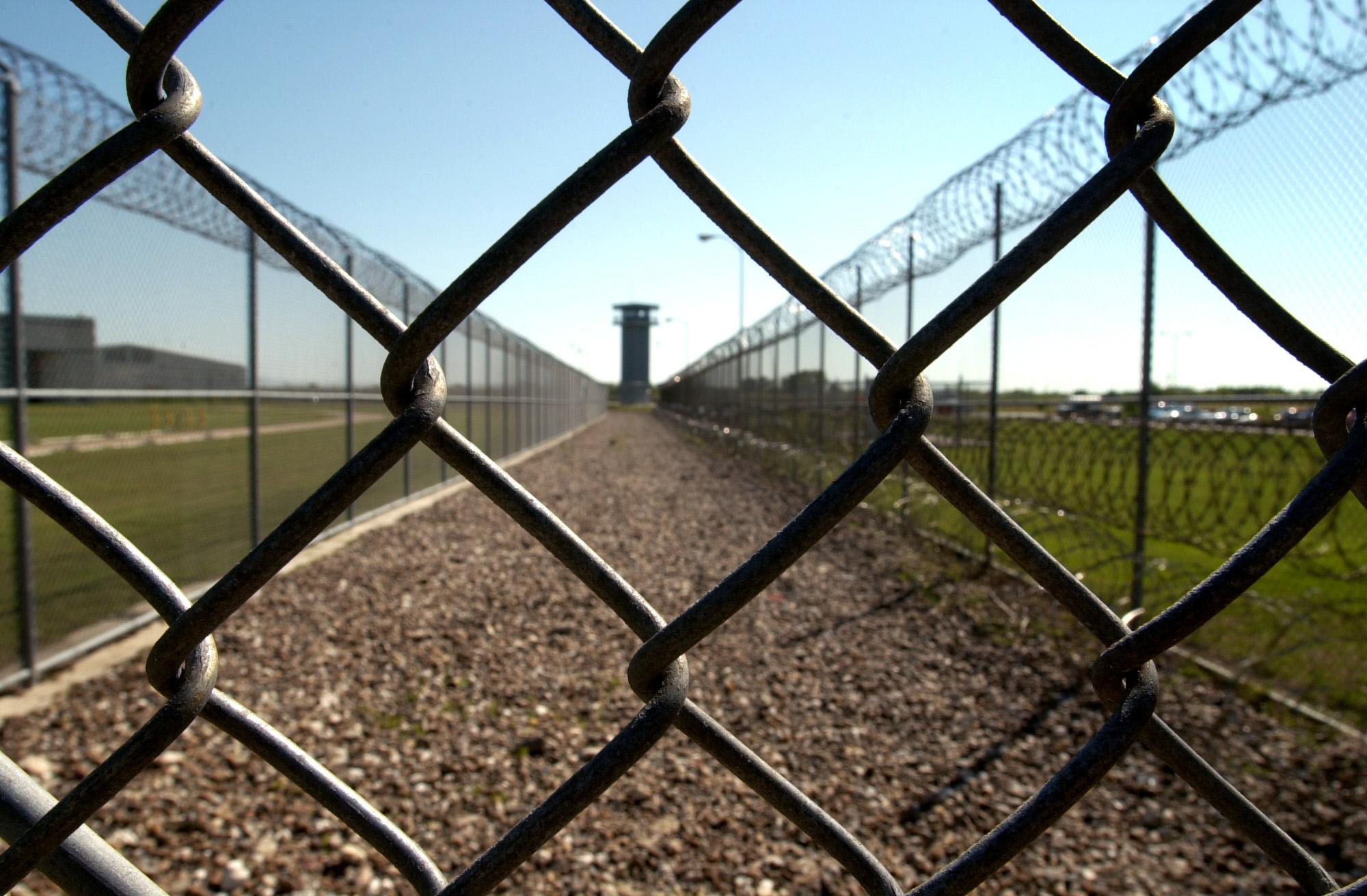 Native American inmates win right to long hair in Texas prison