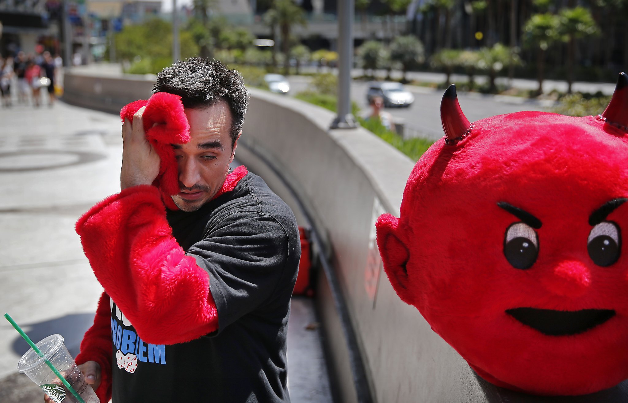 Hot records falling twice as often as cold ones