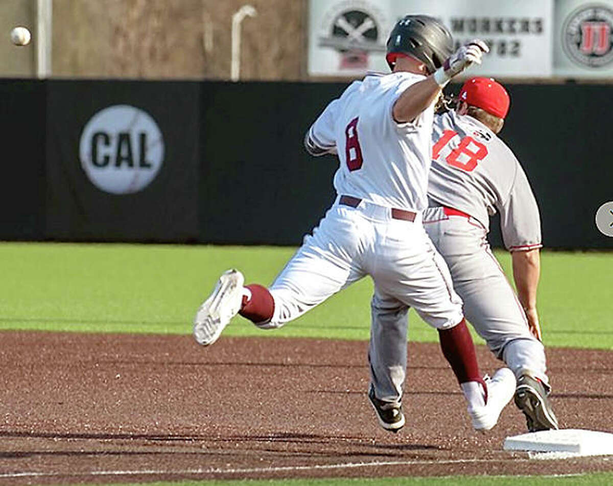 COLLEGE BASEBALL: Salukis rally, slip past Cougars 7-6