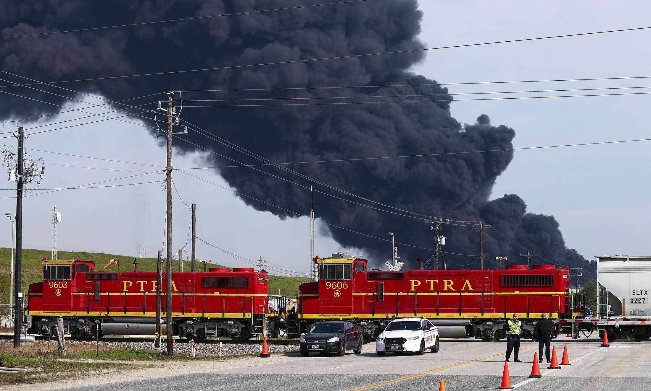 Deer Park company battling fire accused of intentionally polluting ...