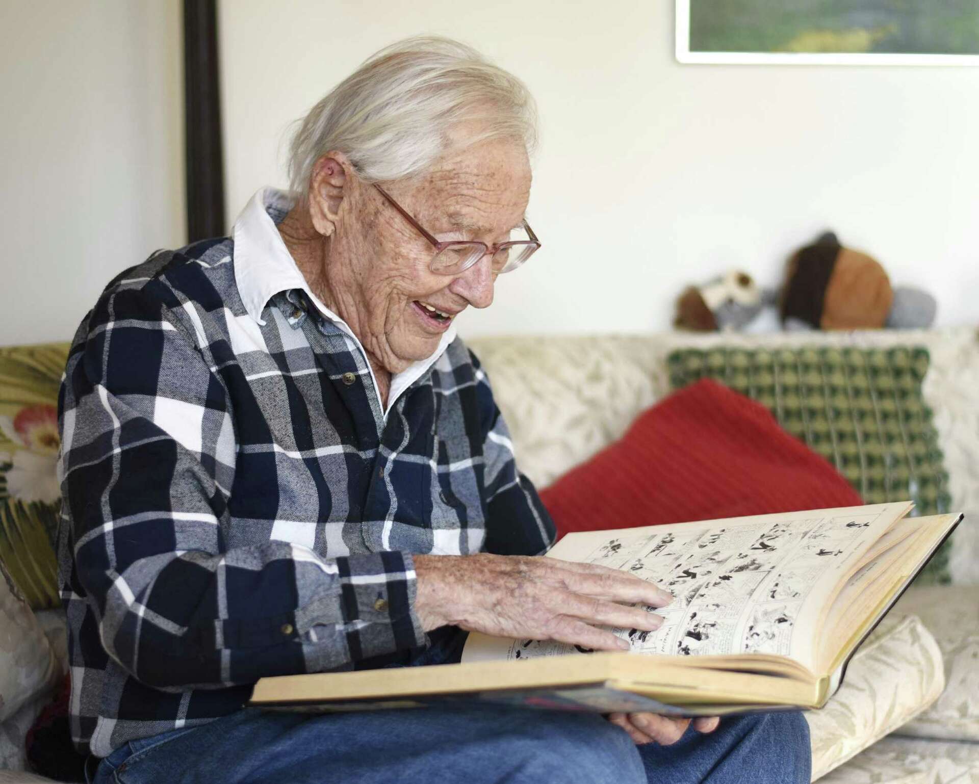 At 97, “Flash Gordon” artist Bob Fujitani remembers cartooning’s golden age