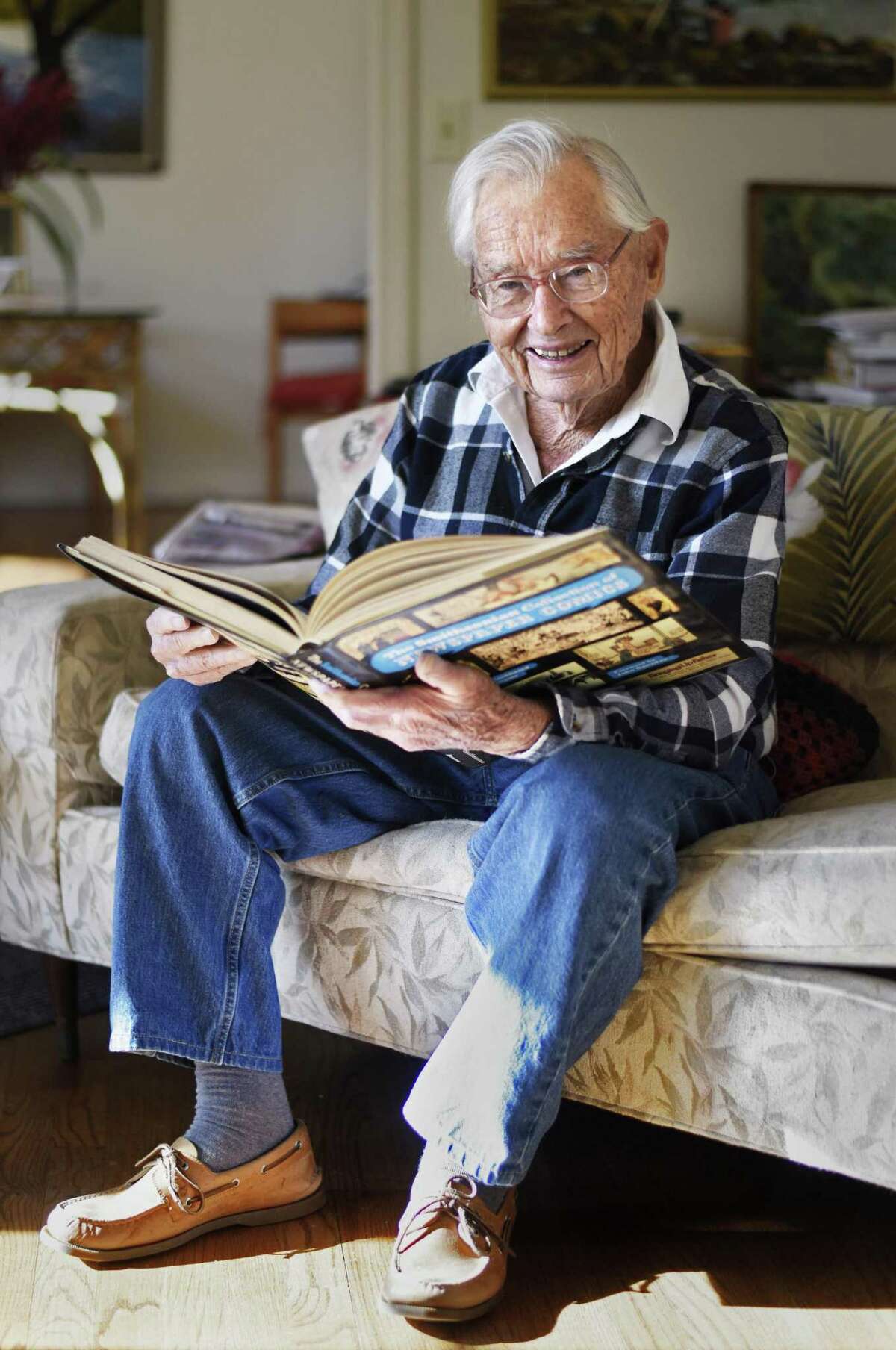 At 97, “Flash Gordon” artist Bob Fujitani remembers cartooning’s golden age