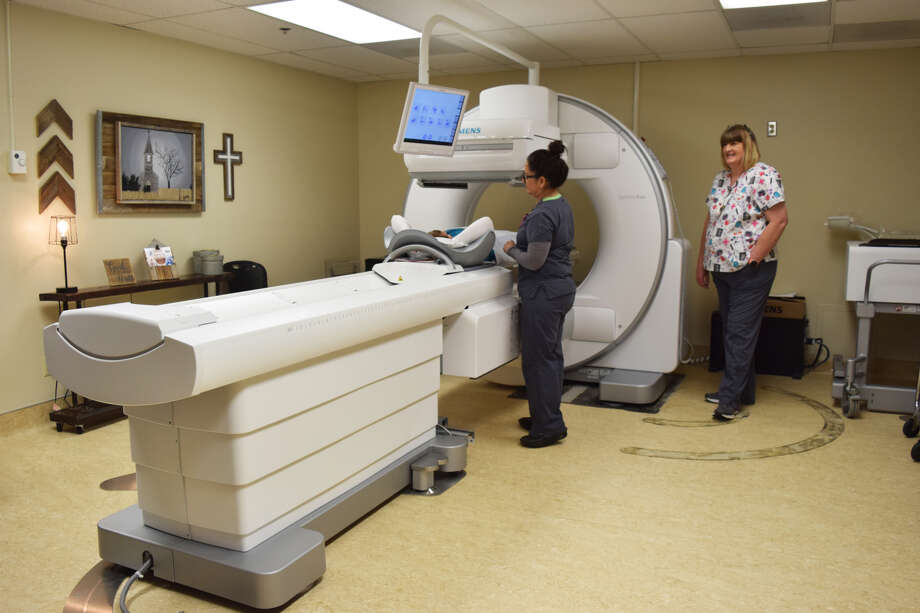Hospital gets new nuclear camera - Plainview Daily Herald