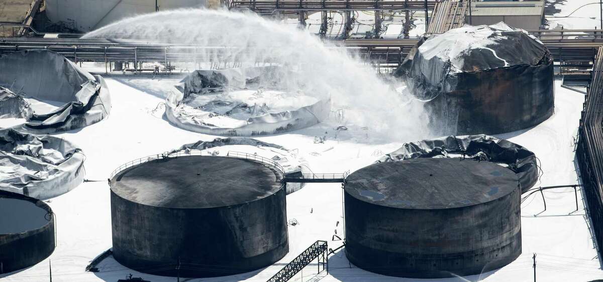 Investigation set to begin amid smoldering Deer Park chemical tanks