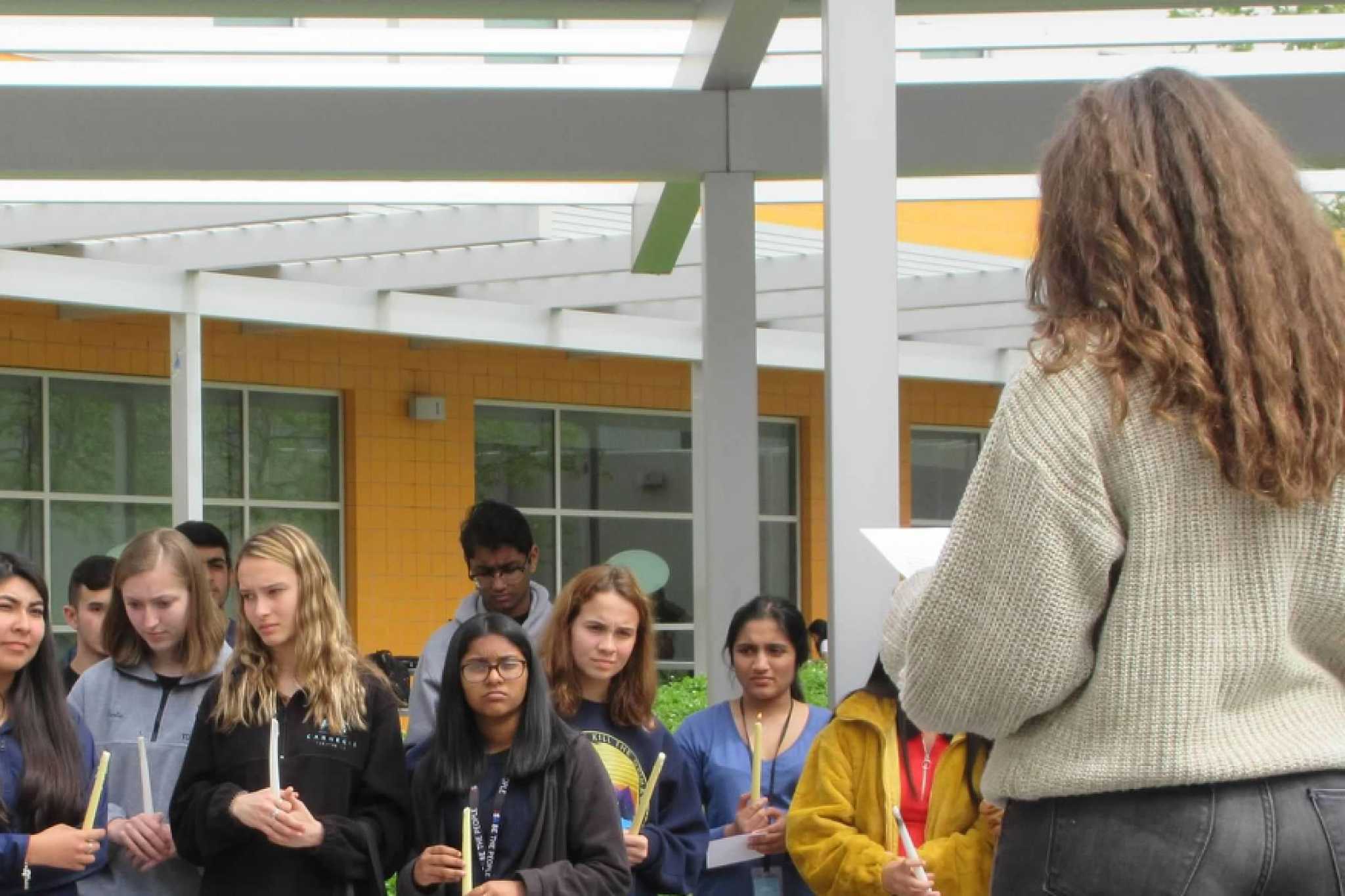 Houston students honor New Zealand shooting victims