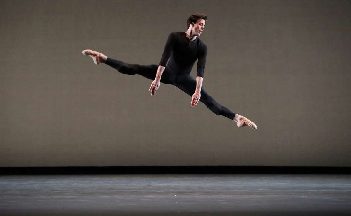 Houston Ballet’s ‘Premieres’ shocks with quiet awe
