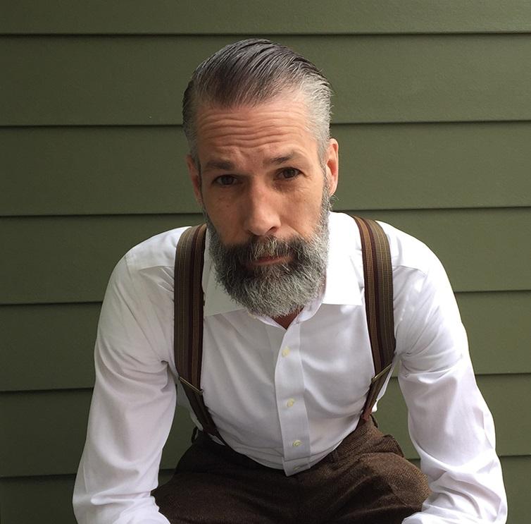 Singer-songwriter Robbie Gil performs at Milford Arts Council