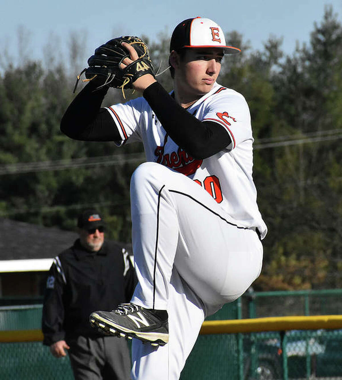 BASEBALL: EHS routs De Smet