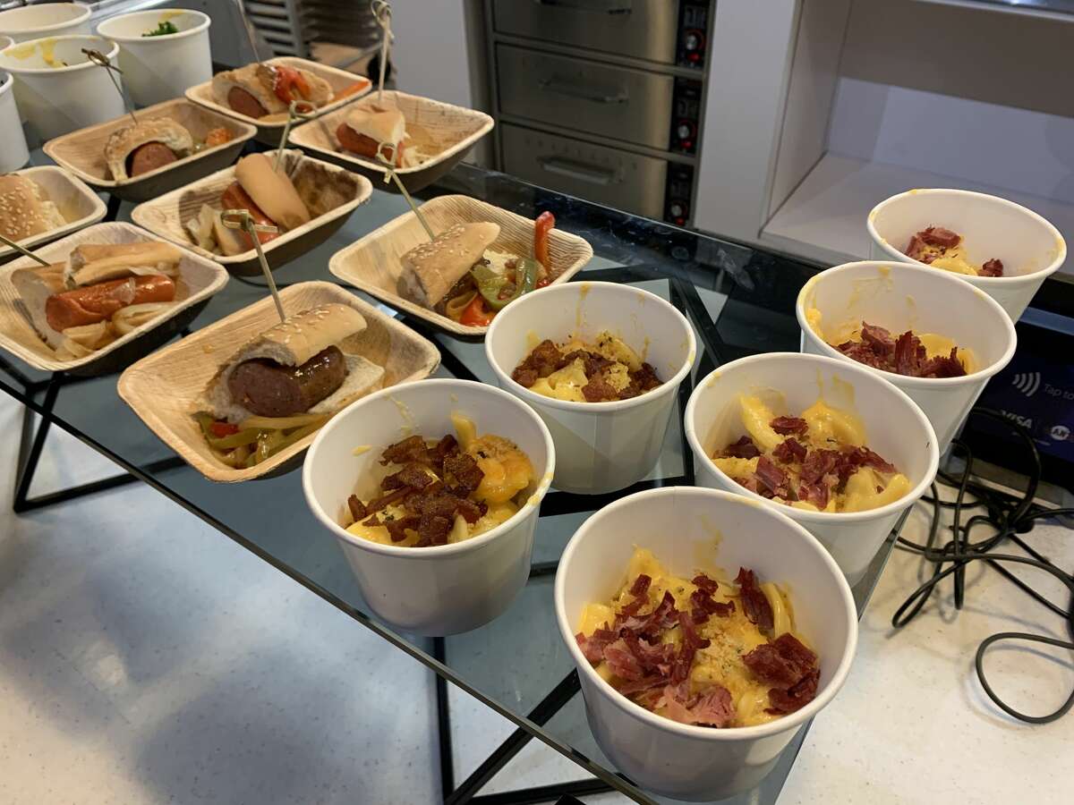 Here are the best new food options at Oracle Park