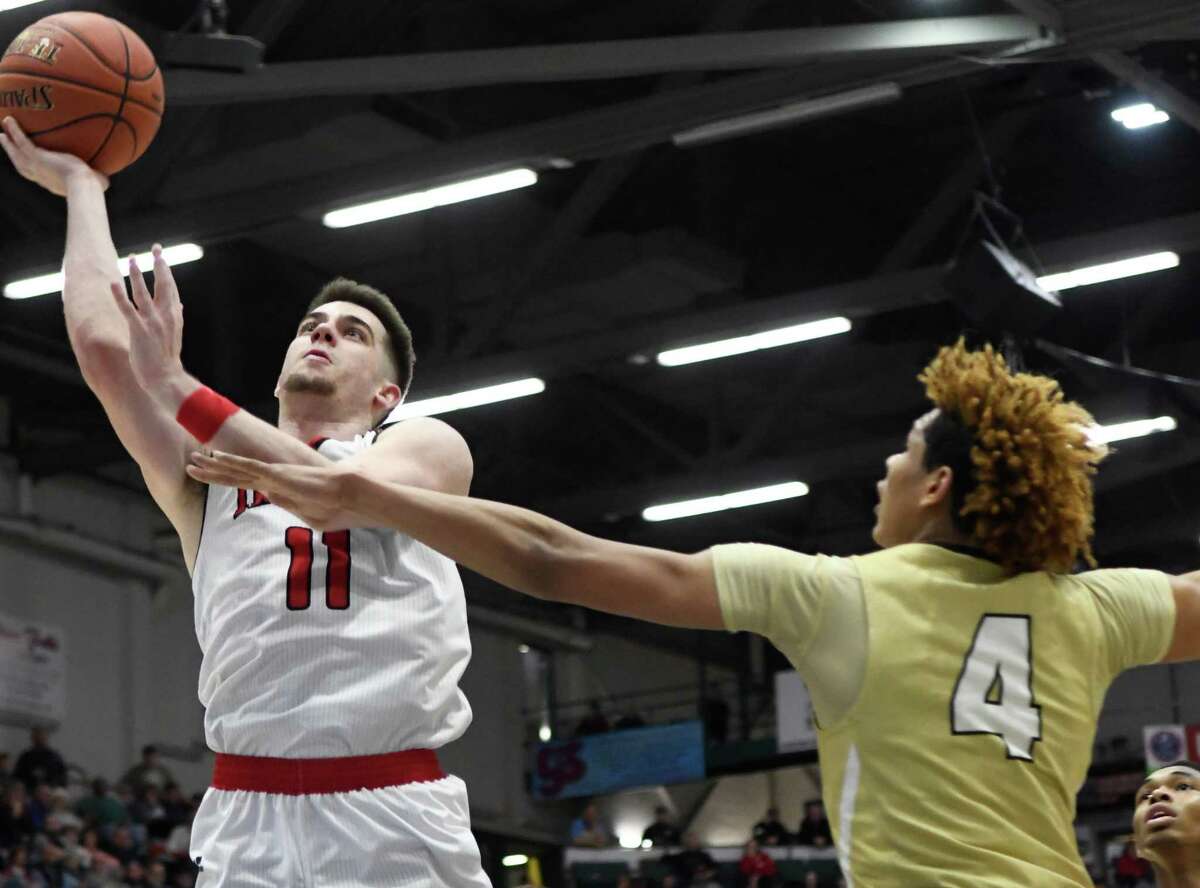 Girard III, McCaffery honored by Coaches vs. Cancer