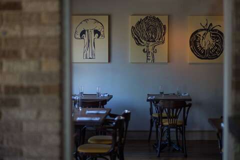 These Houston restaurants and bars are in historic buildings