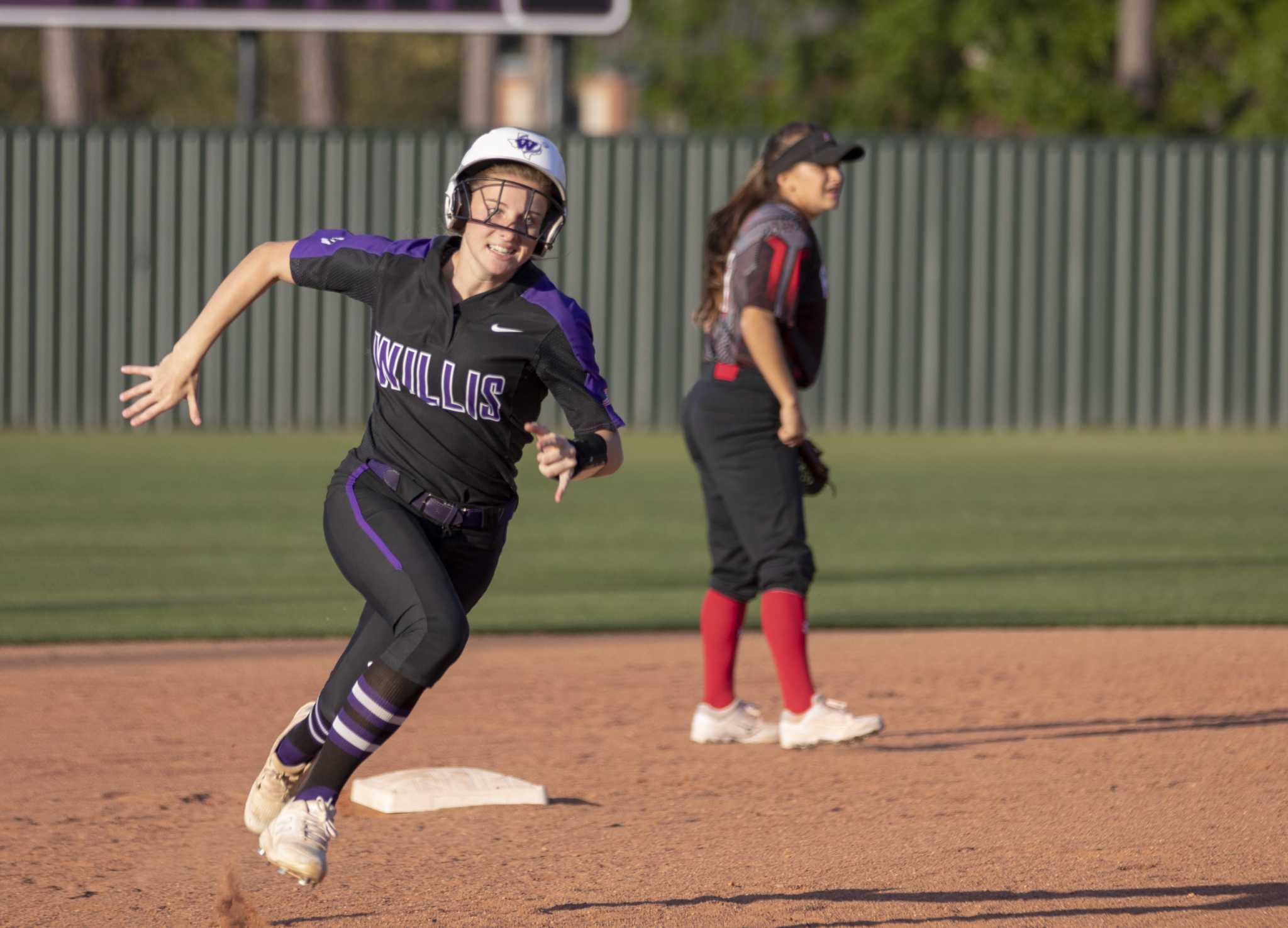 SOFTBALL: Willis completes season sweep of Porter