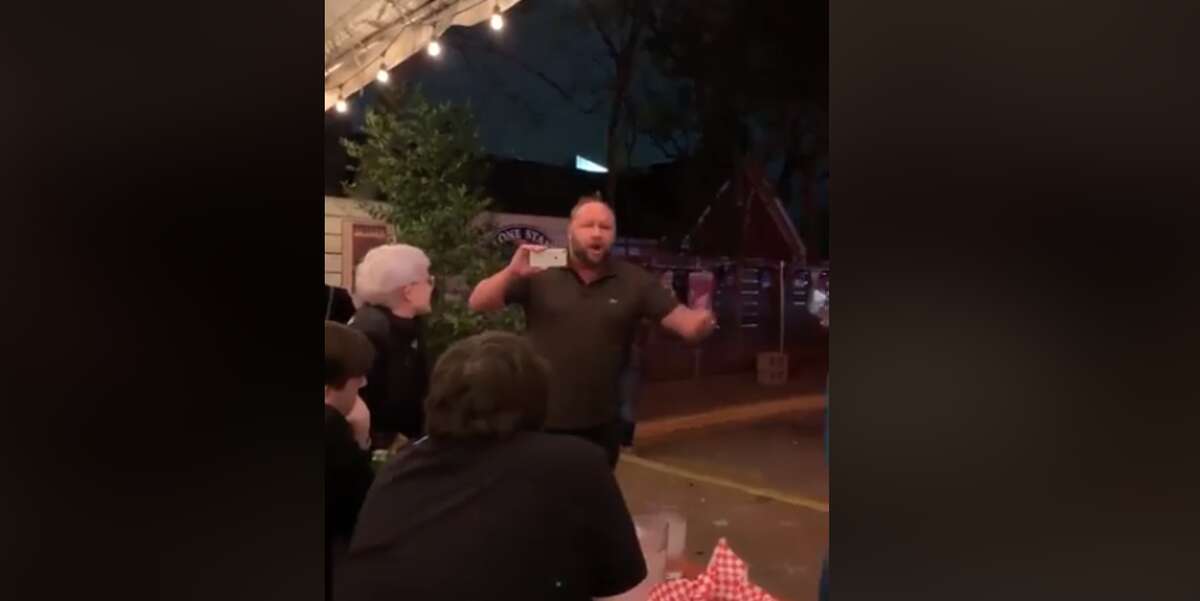 'A bunch of cowards:' Alex Jones filmed loudly berating patrons at ...