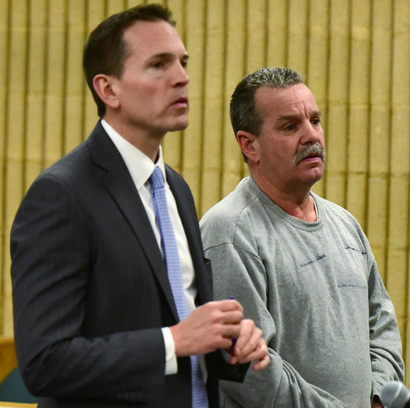 Judge lowers bond for Shelton arson, child porn suspect