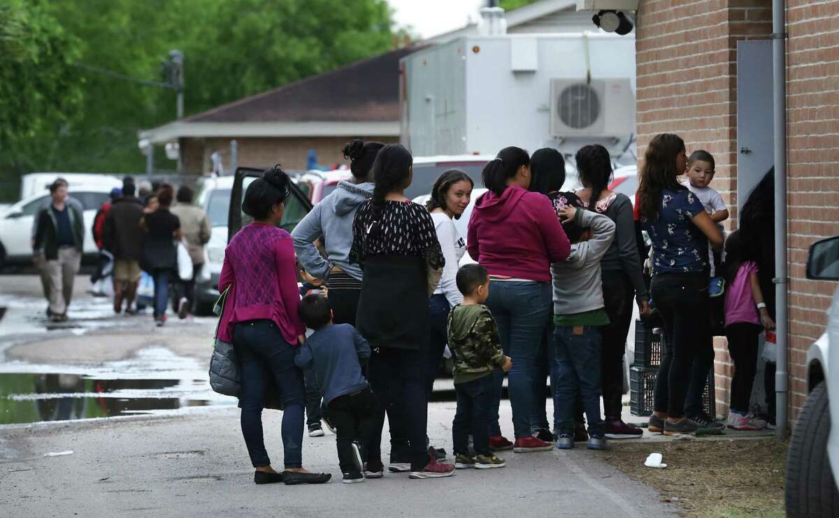 Top border official: U.S. has hit ‘breaking point’ in detaining migrant ...