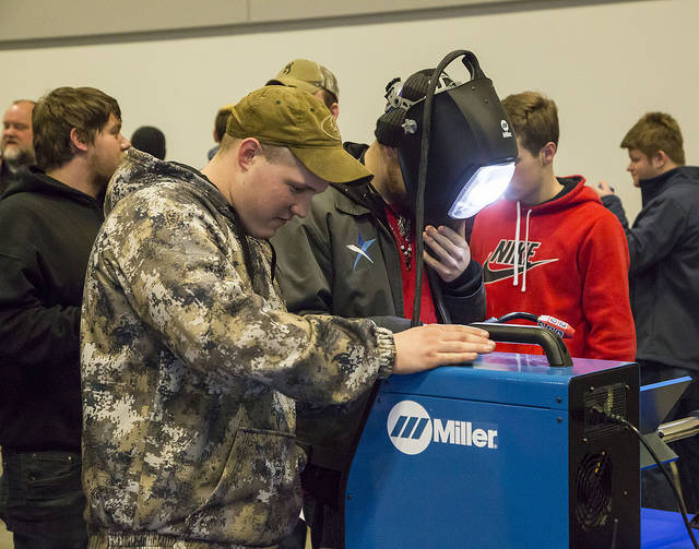 L&C to celebrate first career signing day April 23